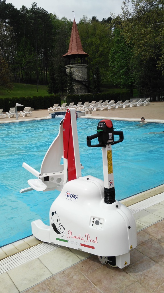 Fotogaléria - BluOne.sk - Mobilné bazénové zdviháky a výťahy